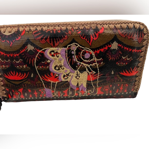 Sakroots | Bags | Sakroots Elephant Design Wallet Style Purse | Poshmark